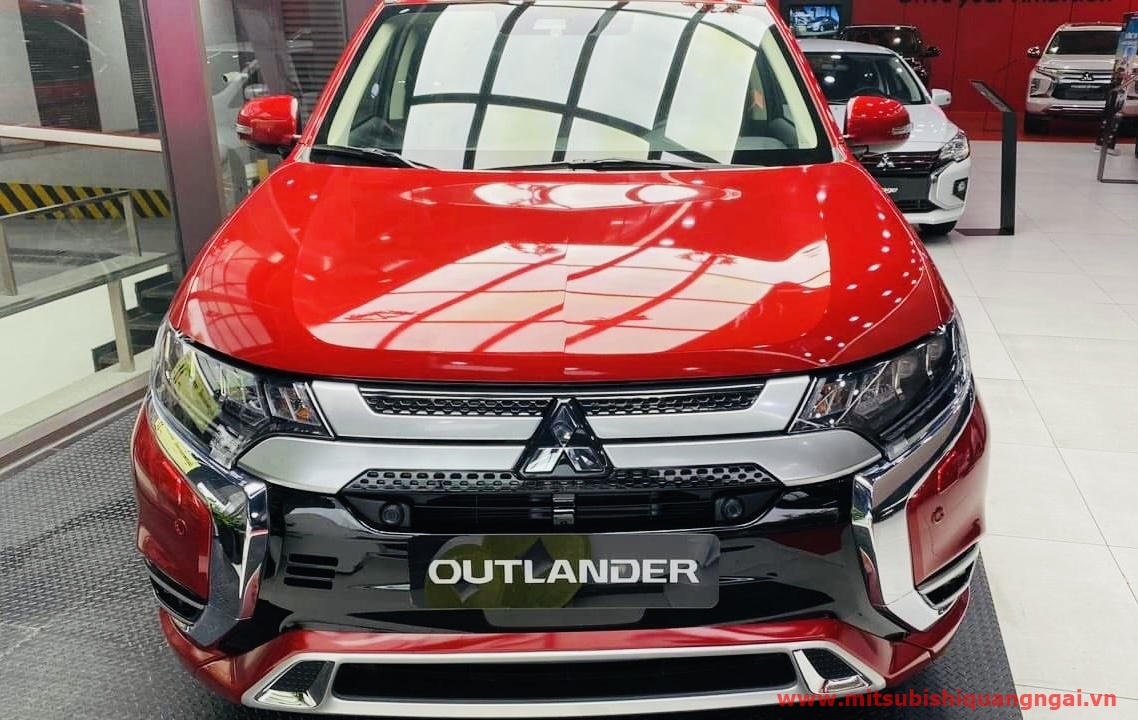 Outlander lăn bánh tốt nhất, Outlander 2.0 CVT Premium